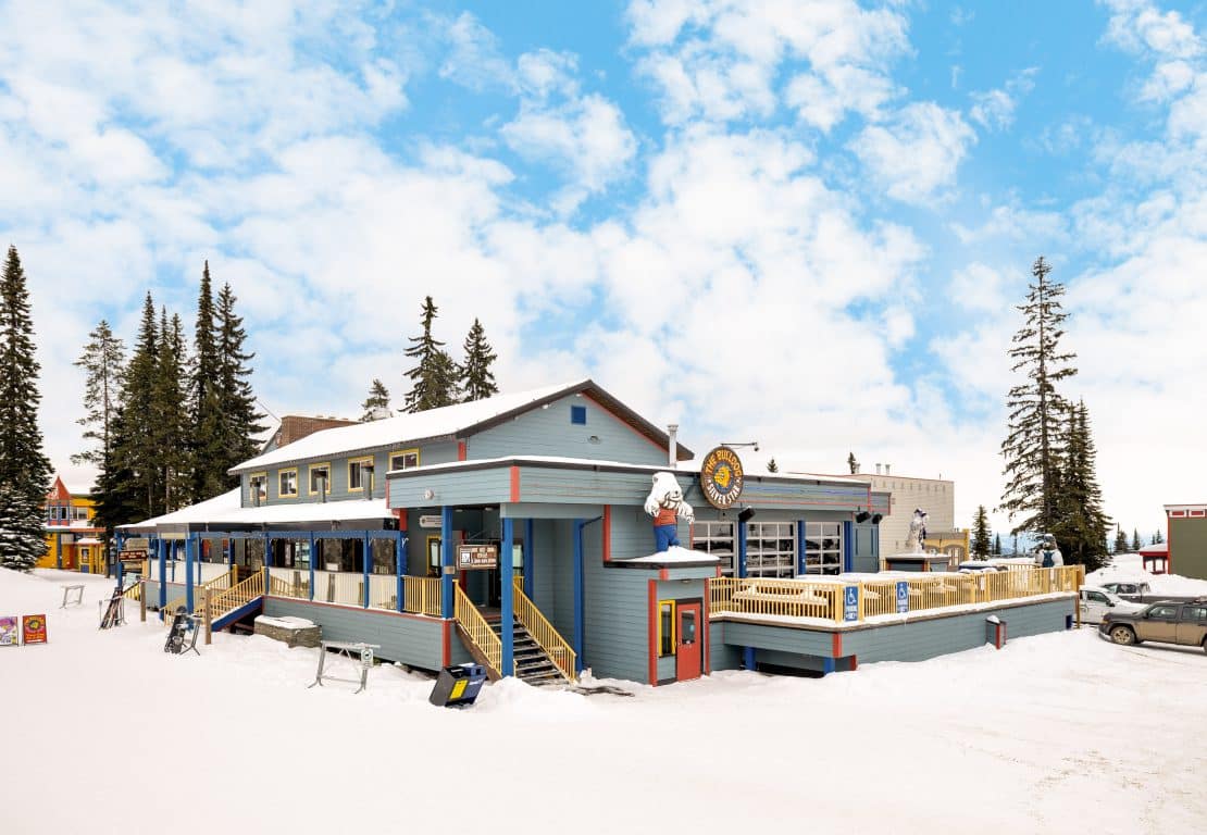 Hotel Silver Star Canada | The Bulldog