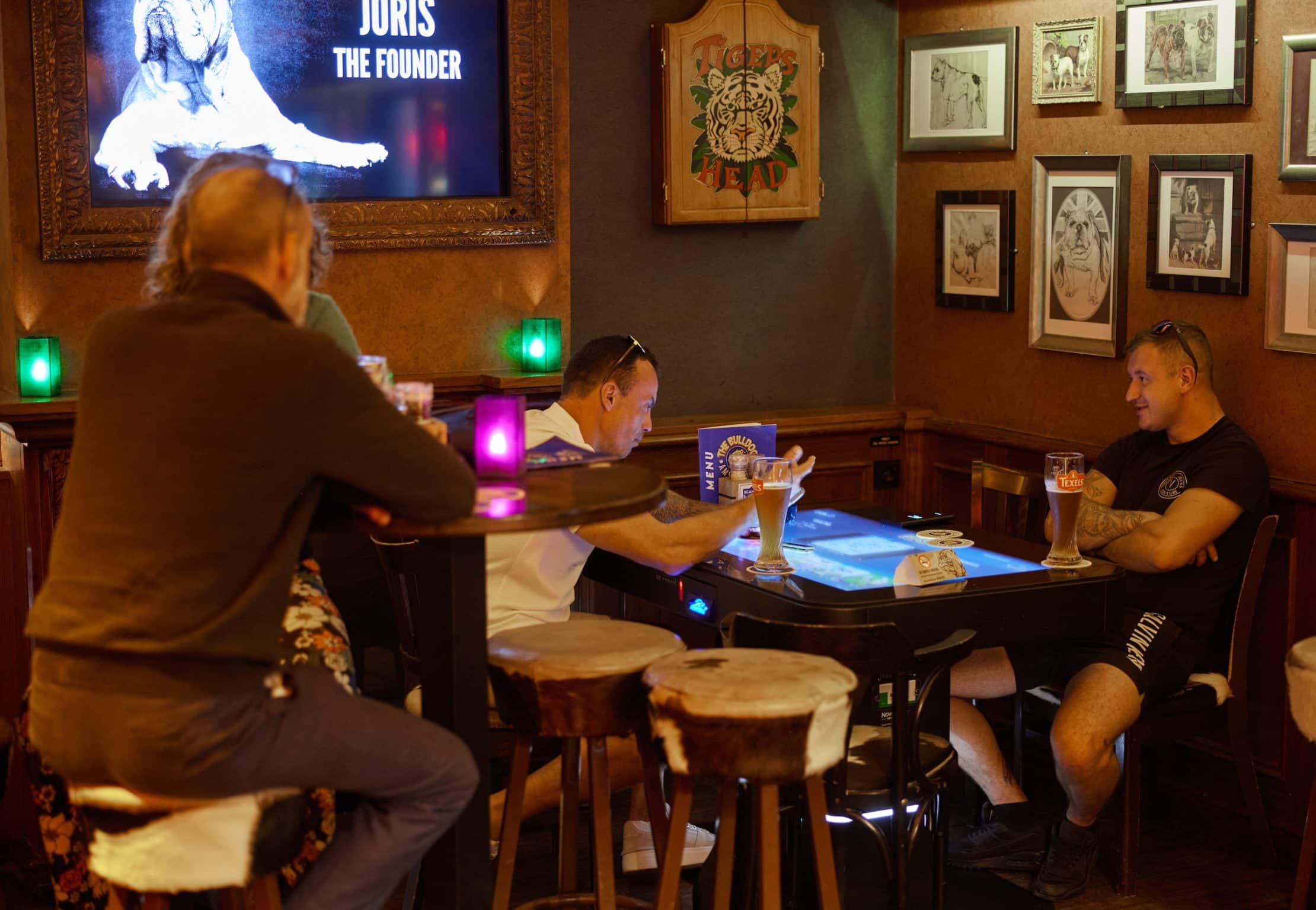 Hotel Lounge Bar Amsterdam | The Bulldog