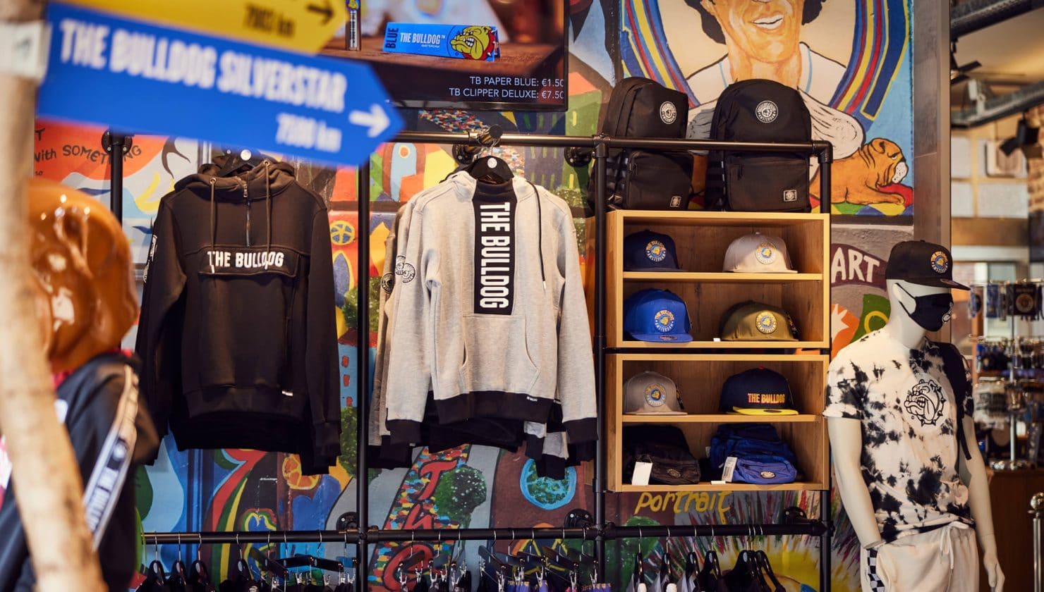 The Bulldog - The Living Room of the World