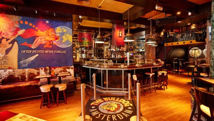 The Bulldog - The Living Room of the World