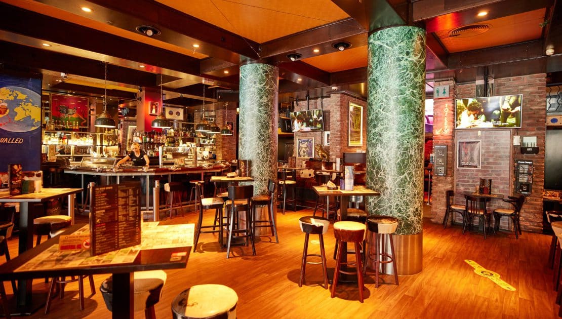 The Bulldog - The Living Room of the World