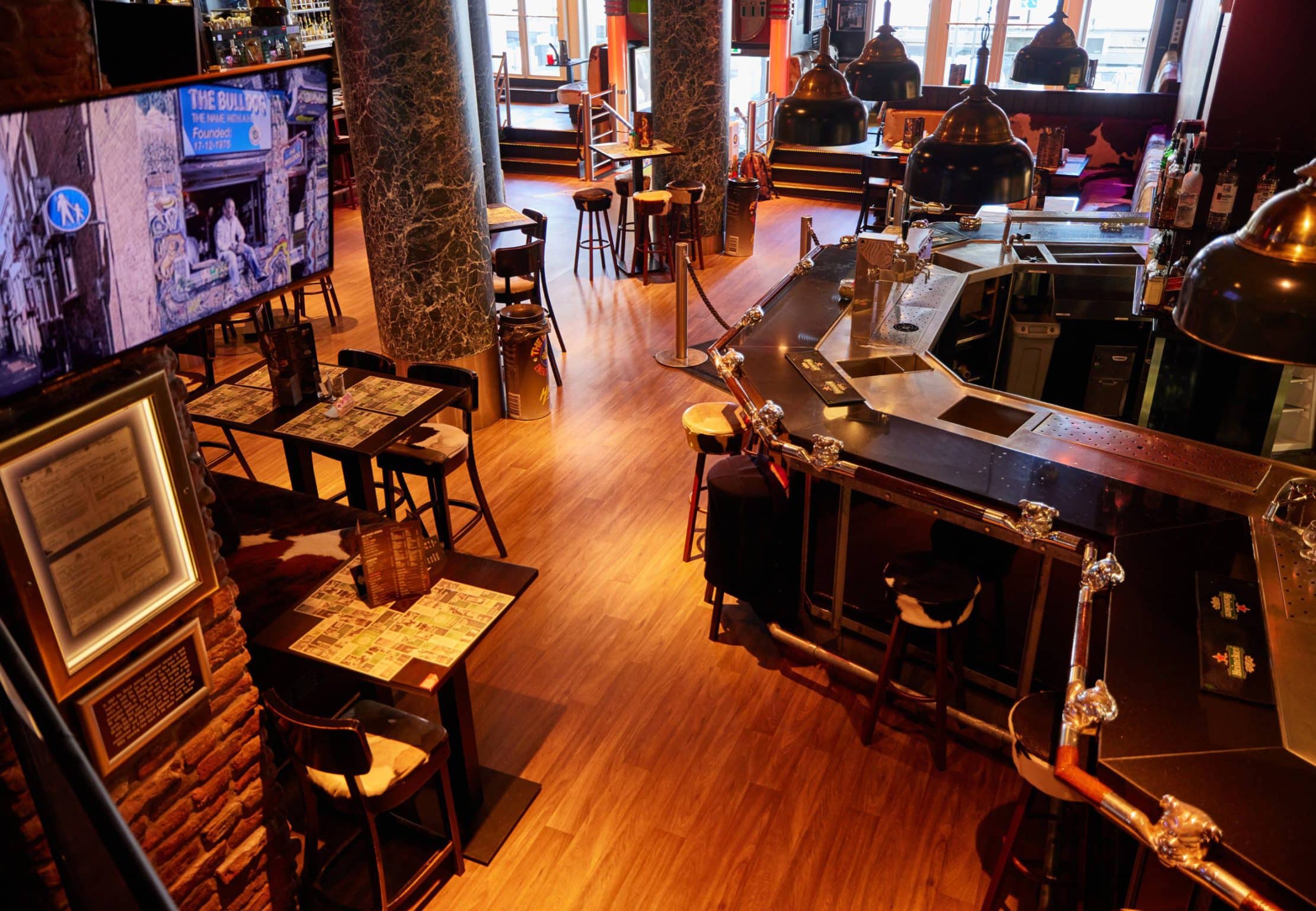 Bar The Palace | The Bulldog